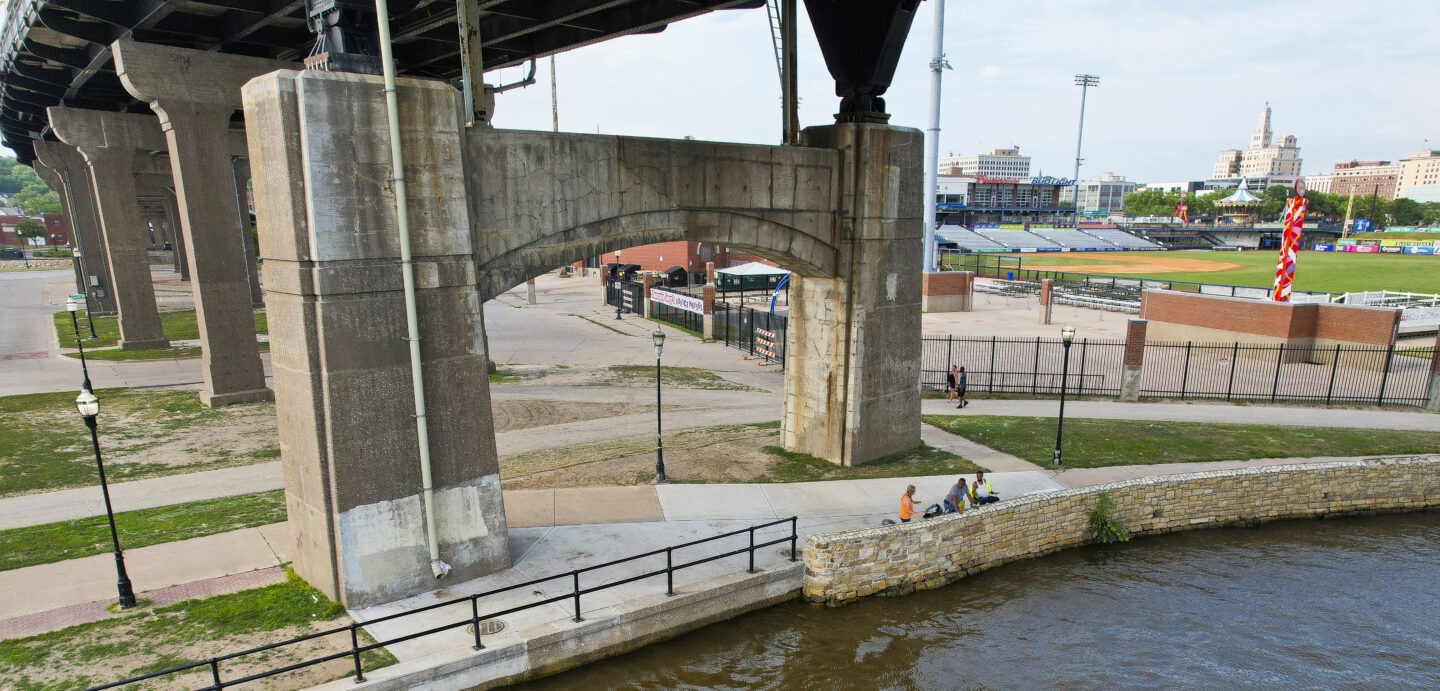 Centennial Bridge Repair: Davenport Seawall - McCarthy Improvement Company